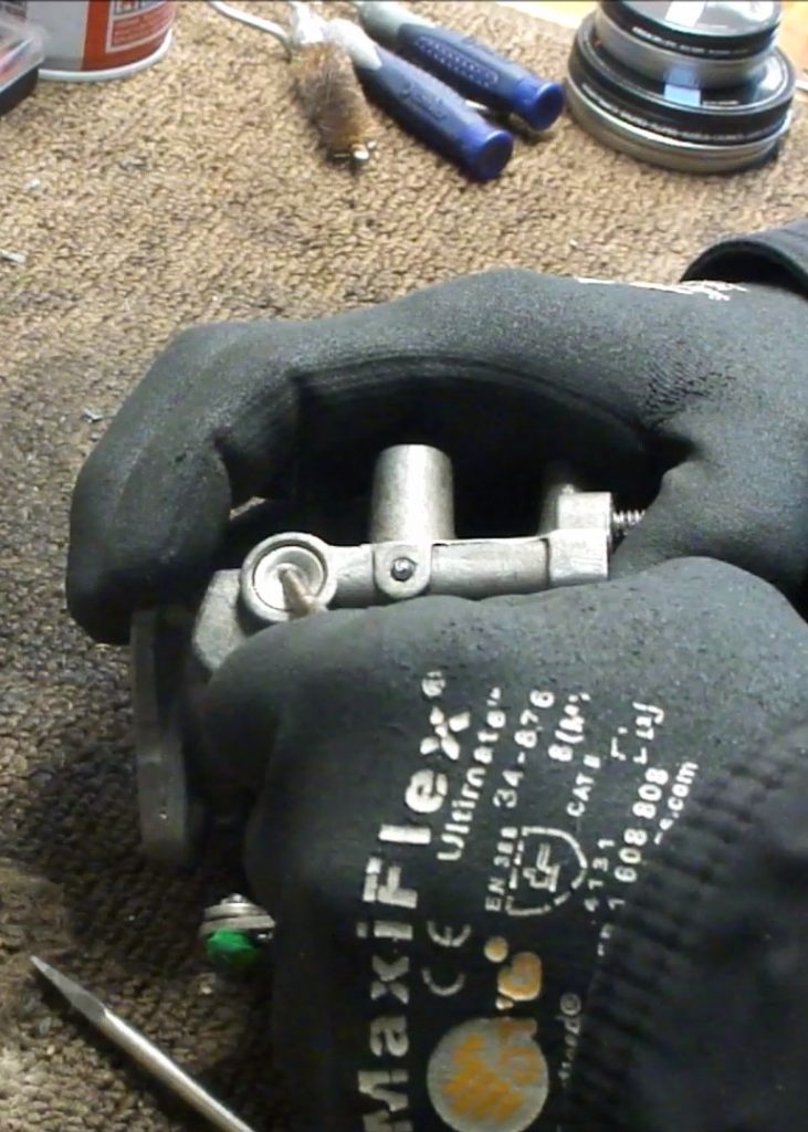 Cleaning Fixed Idle Jet Passage on an Outboard Carburetor - Extreme DIY